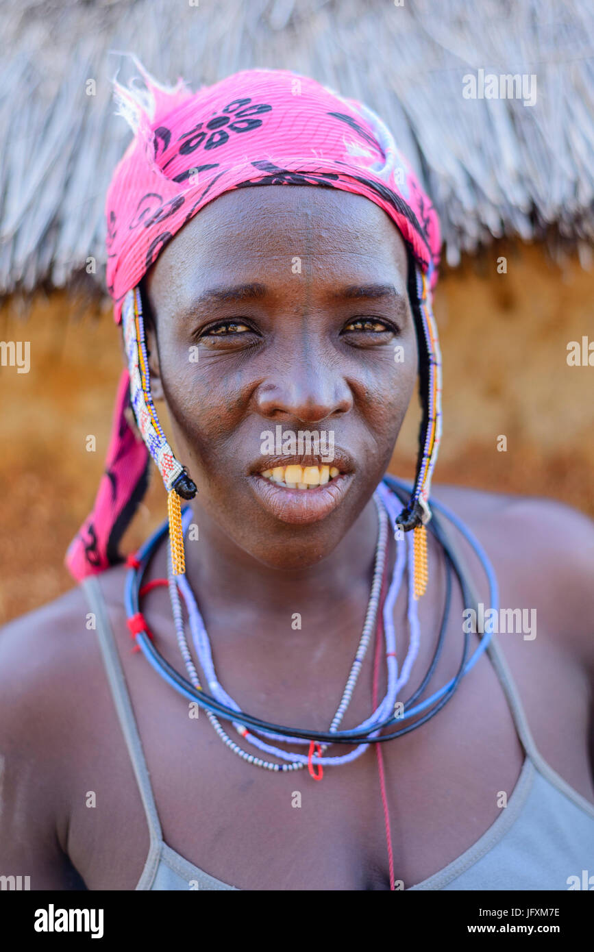Beninese woman hi-res stock photography and images - Alamy