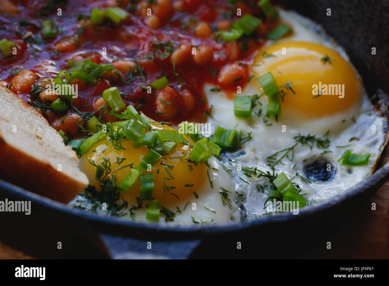Full english breakfast scrambled eggs hi-res stock photography and ...