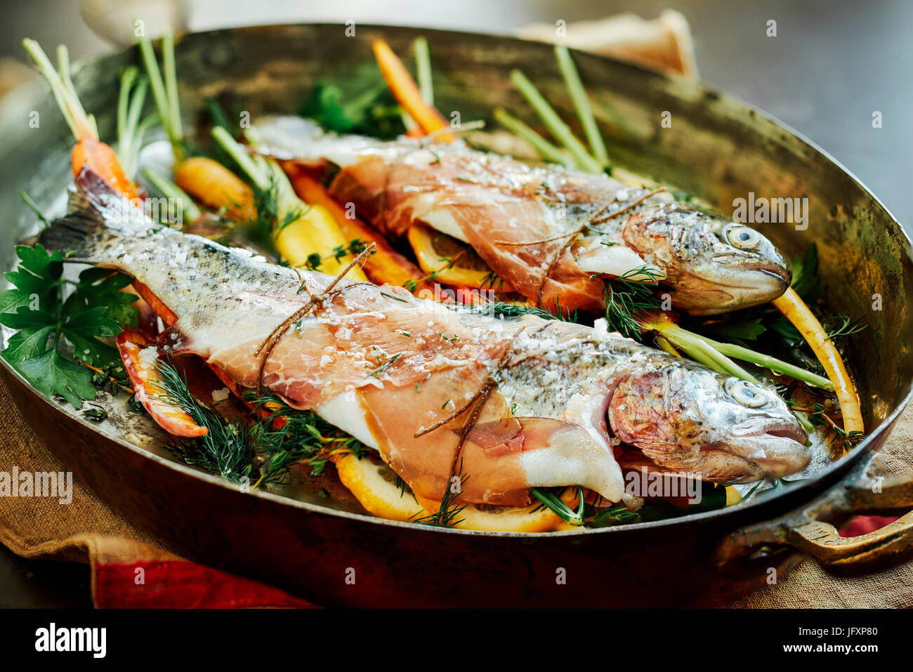 Trout ready to cook hi-res stock photography and images - Alamy