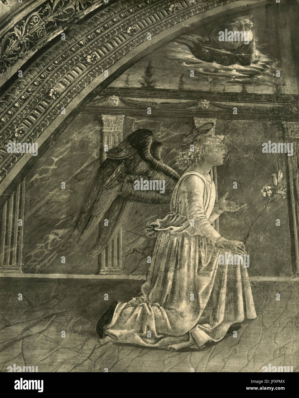 Announcing angel hi-res stock photography and images - Alamy