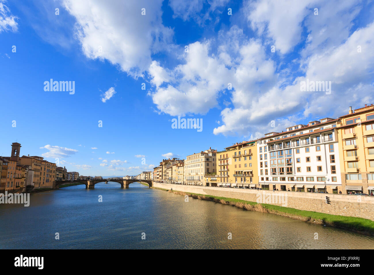 Tuscan landscape river hi-res stock photography and images - Alamy