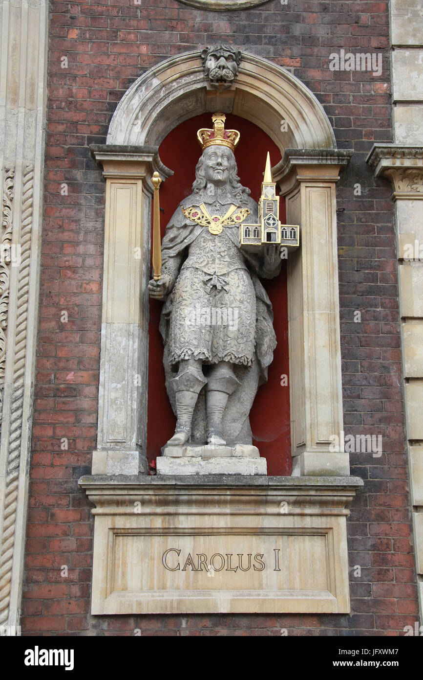 King charles 1st statue hi-res stock photography and images - Alamy
