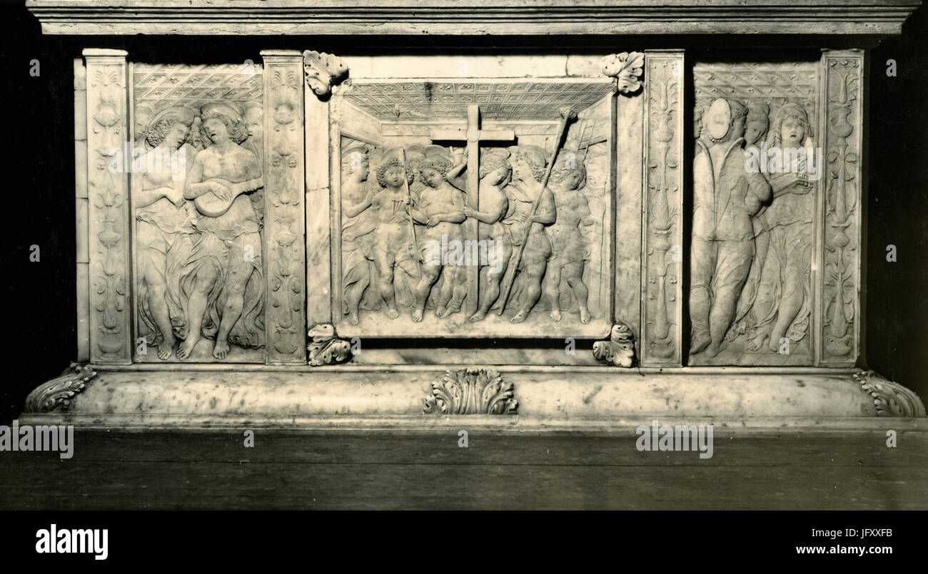 Angels, marble bas-relief at the base of the altar, Saint Trovasio's ...