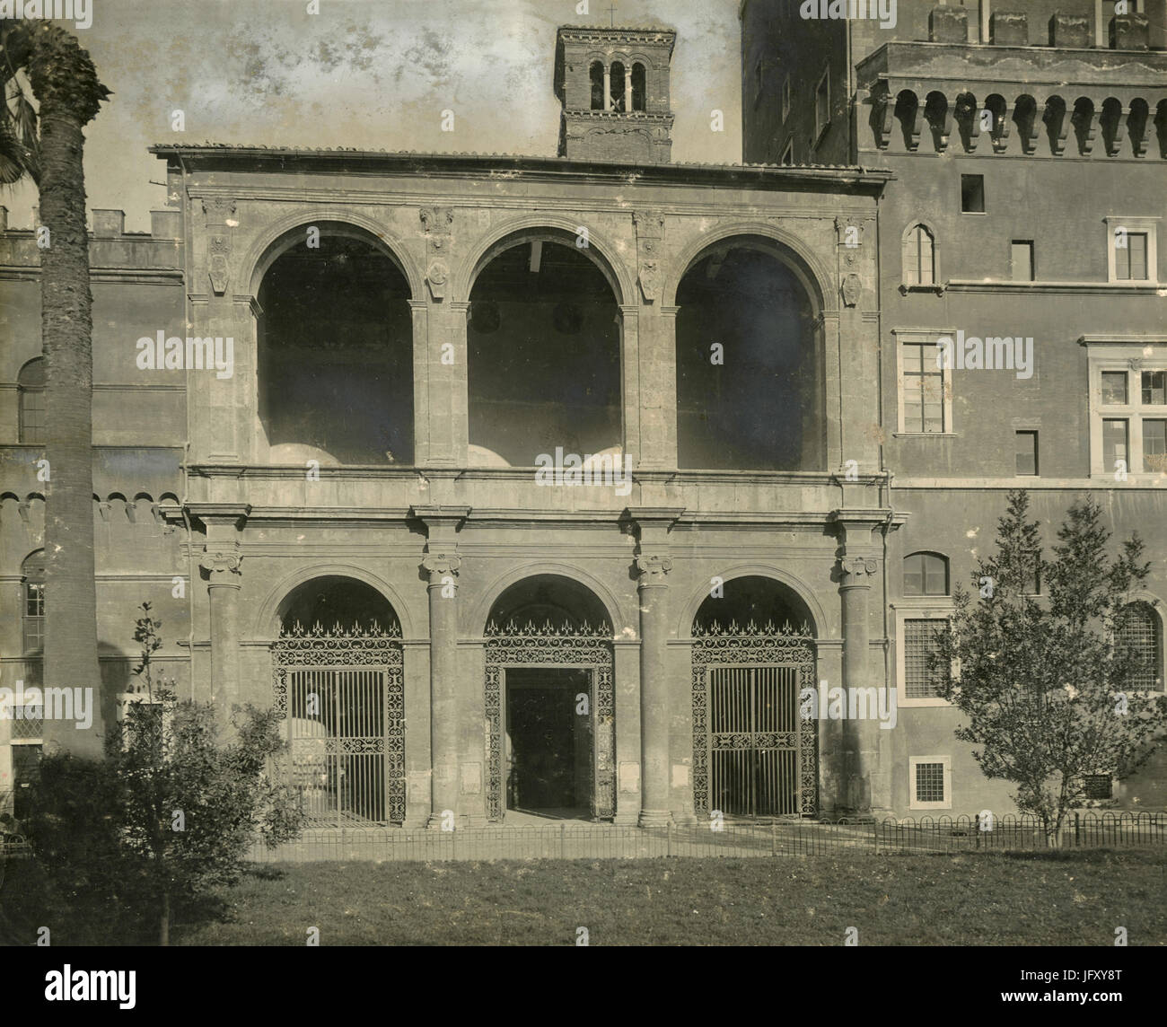 Palazzo venezia rome hi-res stock photography and images - Alamy