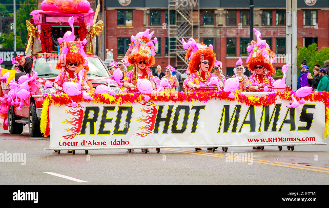 Portland, Oregon, USA - June 10, 2017: The Red Hot Mamas in the Grand ...