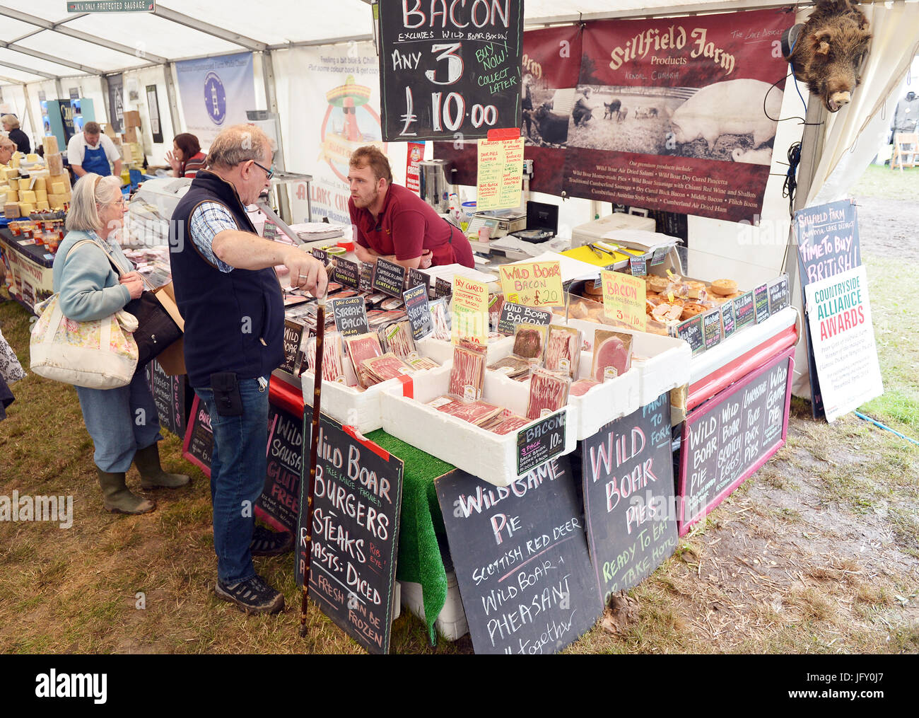 © Sandy young Photography 07970 268944 29th Scottish Game Fair E ...