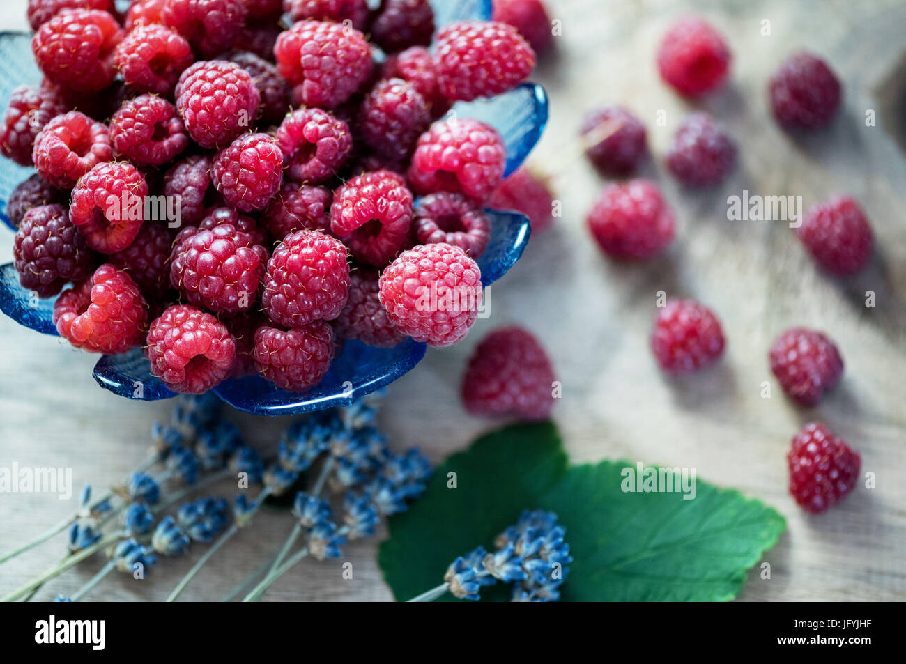 Red ripe raspberries Stock Photo - Alamy