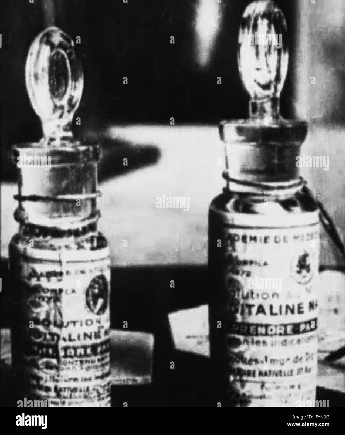 Flacon de digitaline en possession de la veuve Becker (procès 1938 ...