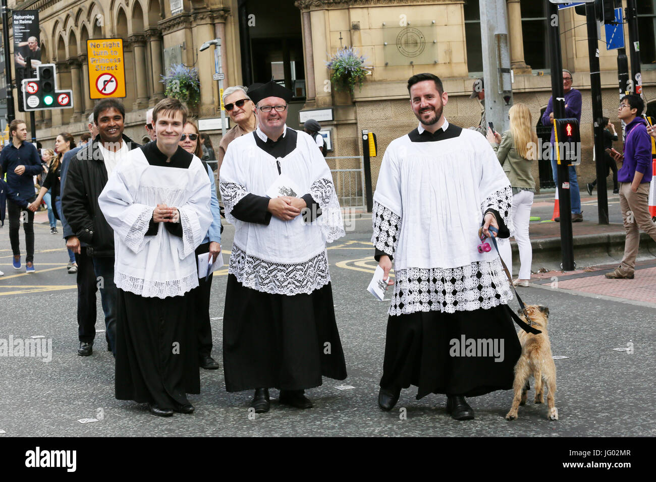 Manchester, UK. 2nd July, 2017. . The Madonna del Rosario procession ...