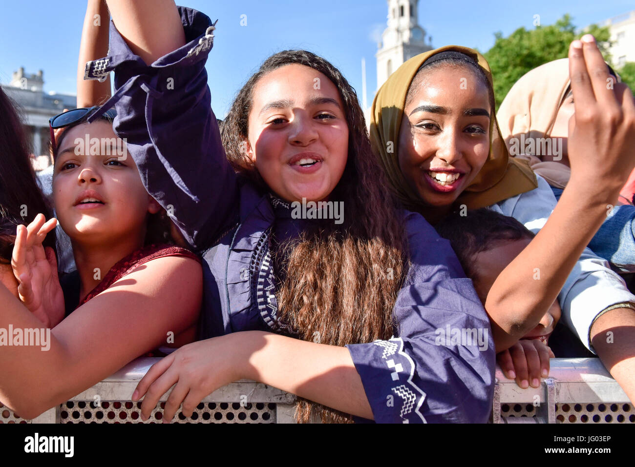 Amy winehouse fans hi-res stock photography and images - Alamy