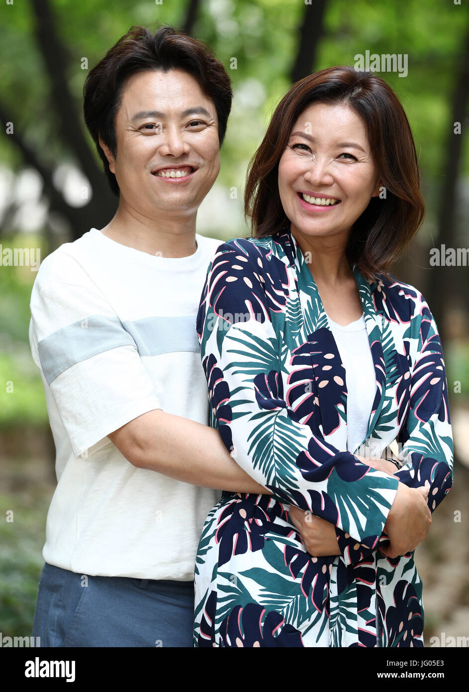 S. Korean actress Jung Jae-eun and actor Seo Hyun-chul South Korean ...