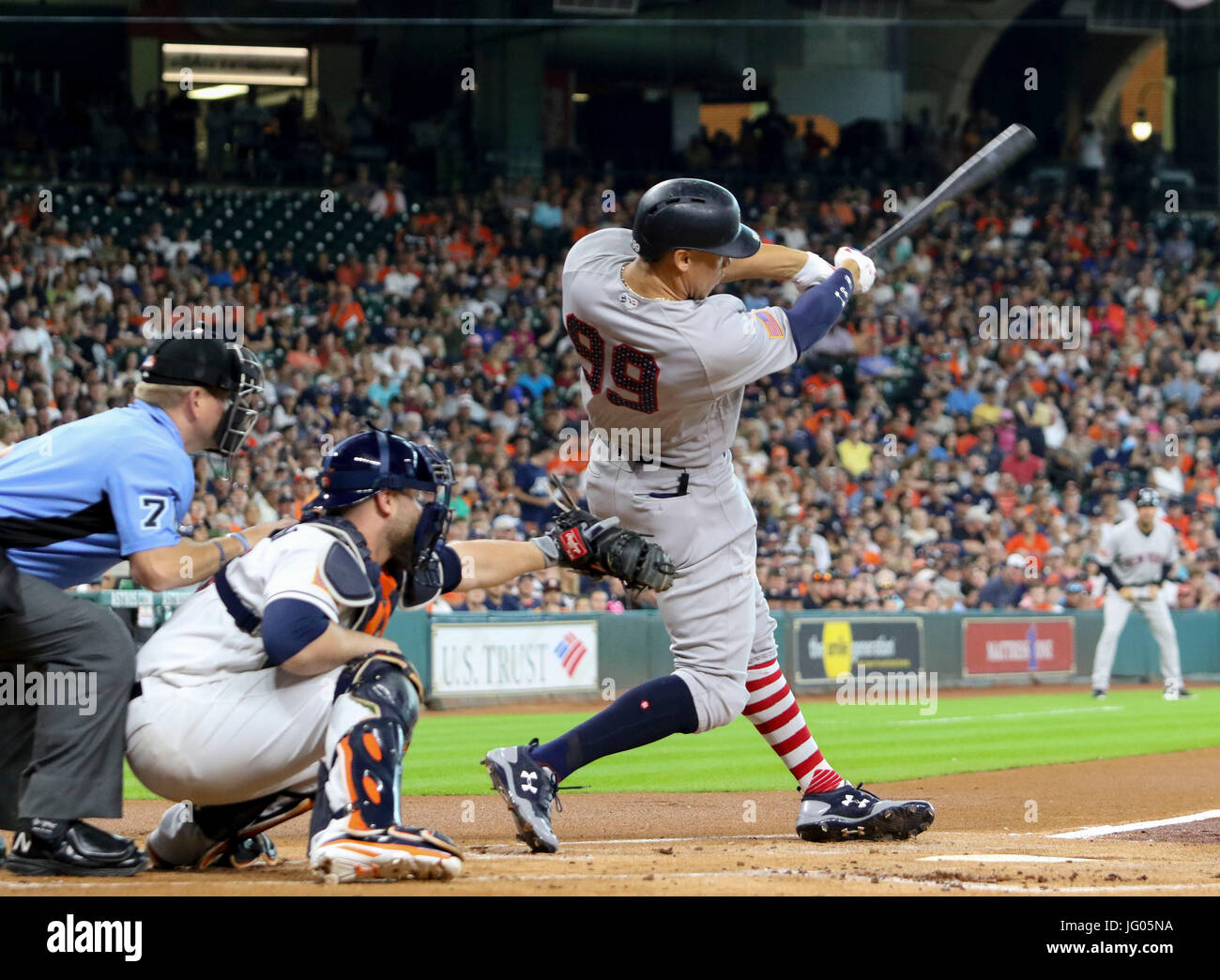 Houston, TX, USA. 2nd July, 2017. New York Yankees right fielder Aaron ...