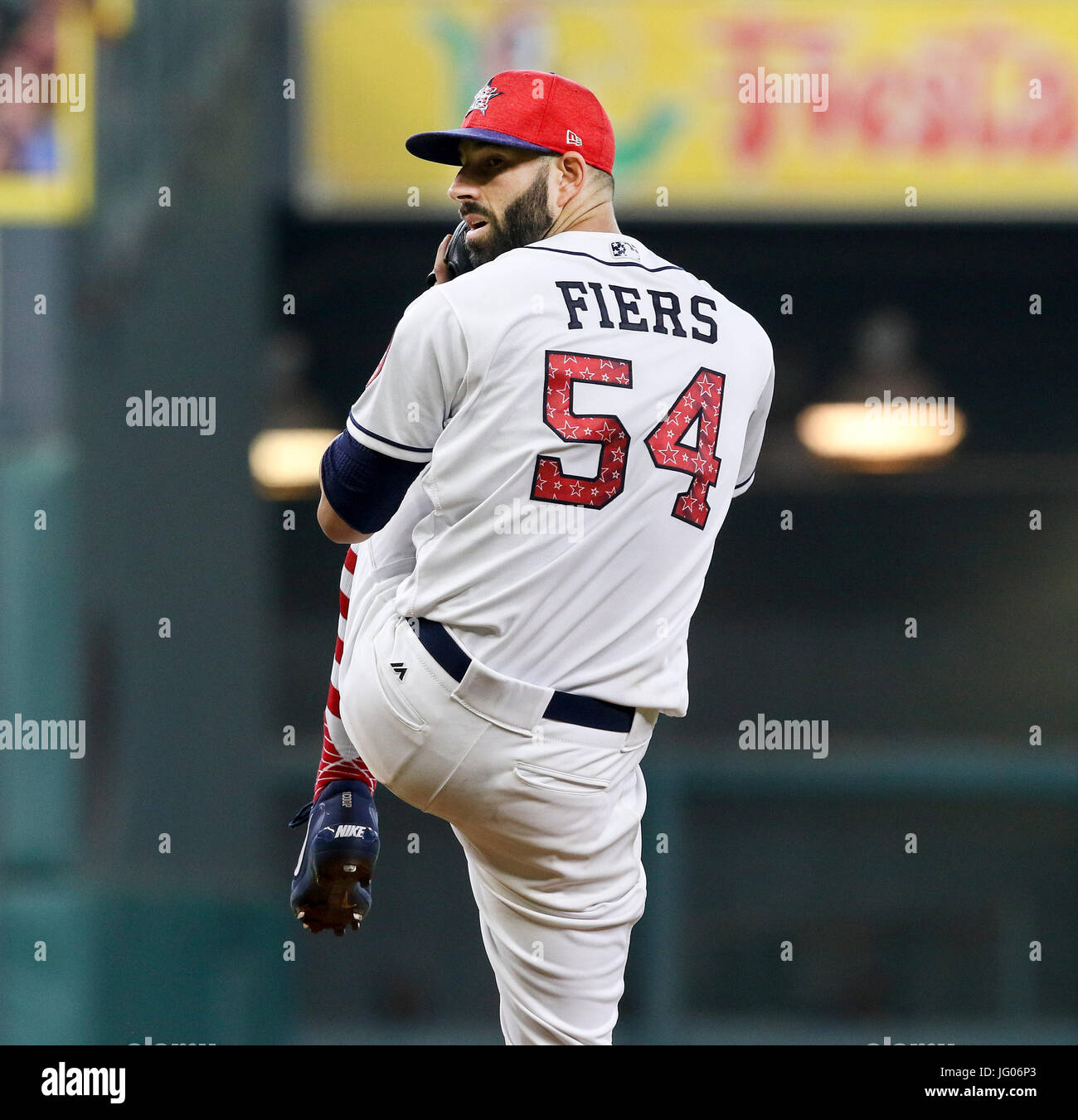 Houston, TX, USA. 2nd July, 2017. Houston Astros starting pitcher Mike ...