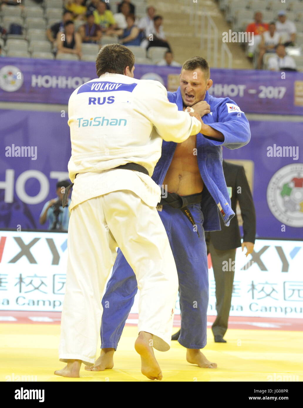 Chu Che Chao Tche, China. 02nd July, 2017. Czech judoka Lukas Krpalek (in the blue dress) and ...