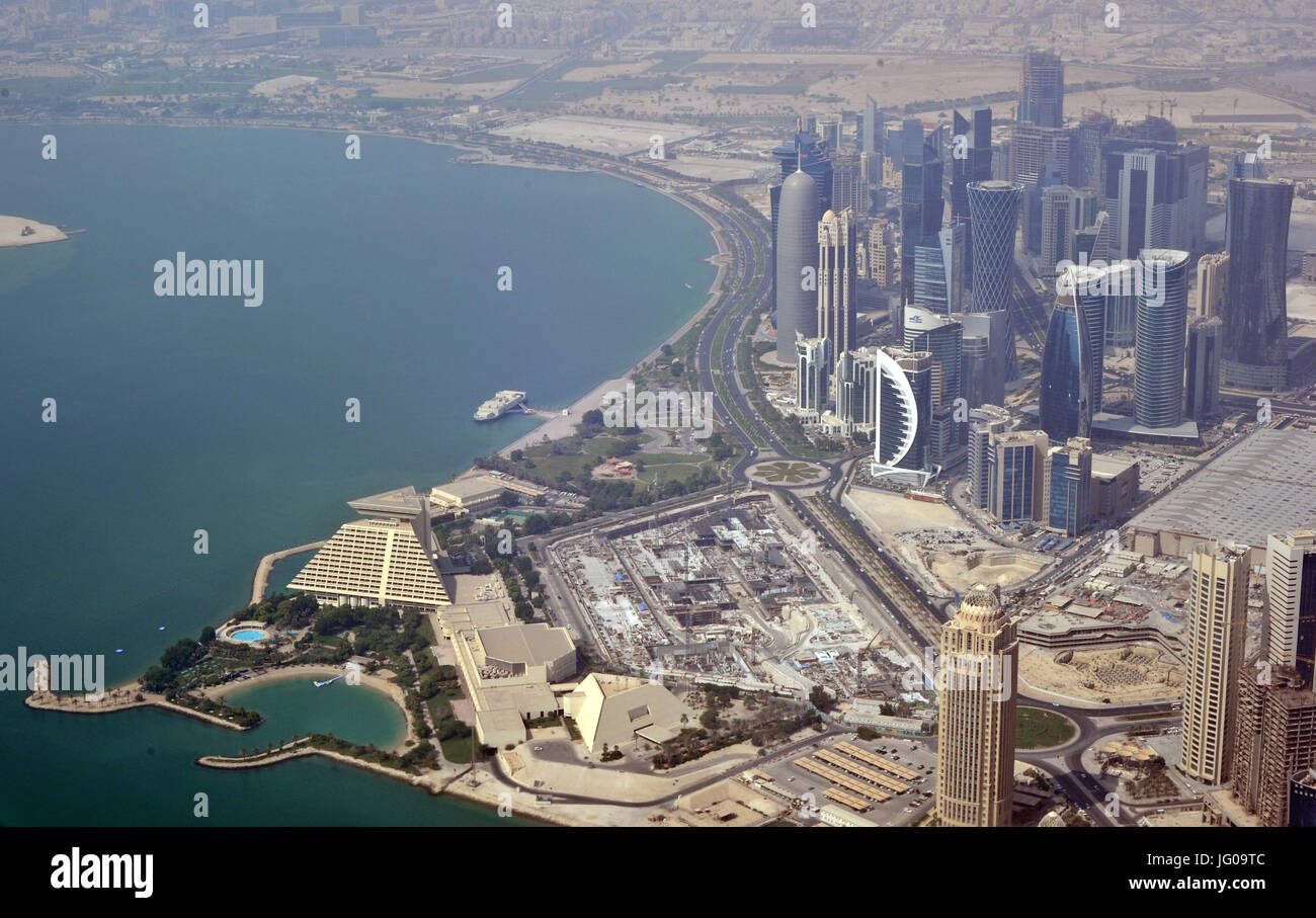 Doha, Qatar. 29th Aug, 2013. Aerial view of Doha, Qatar, 29 August 2013 ...
