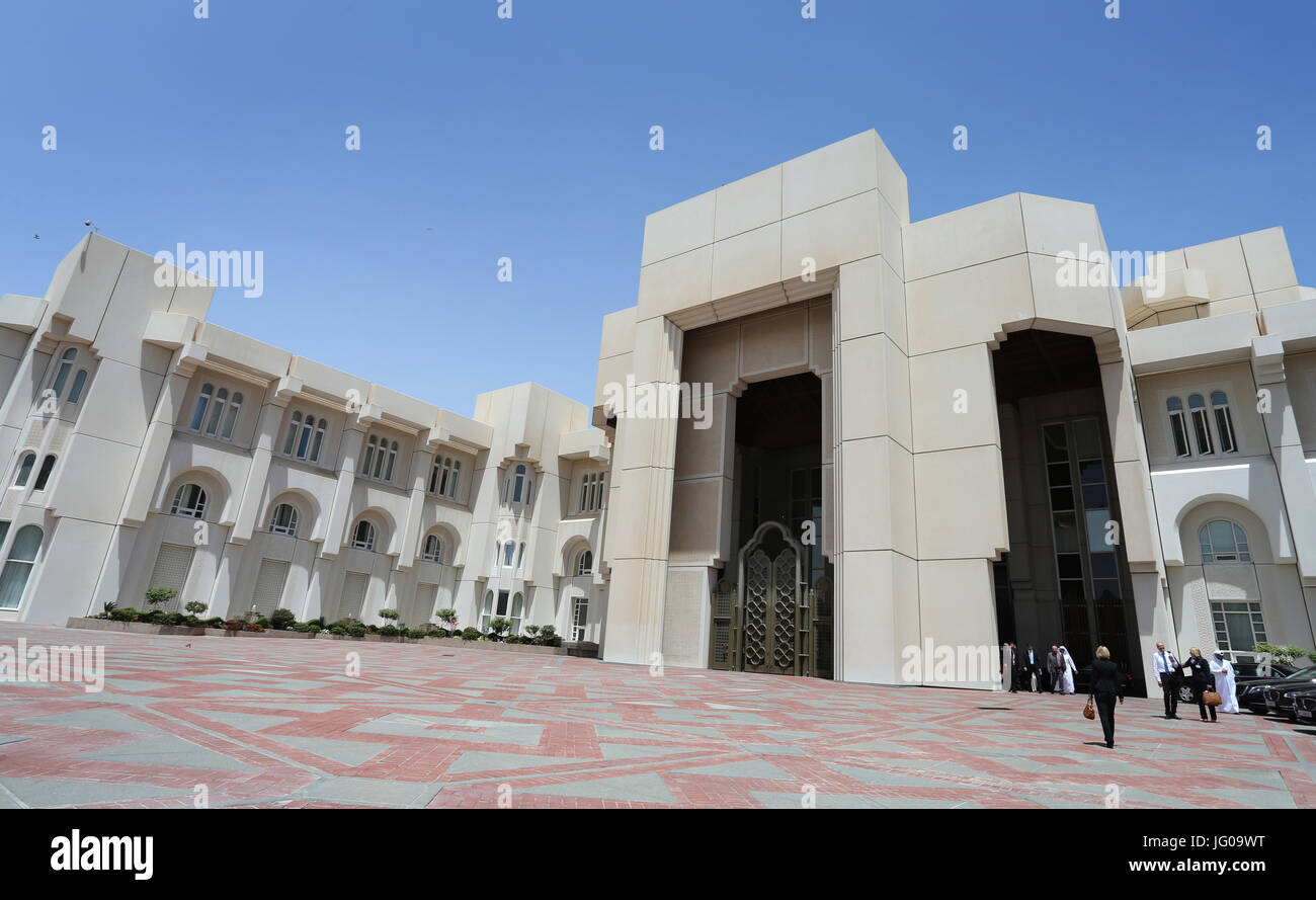 Emir palace doha hi-res stock photography and images - Alamy