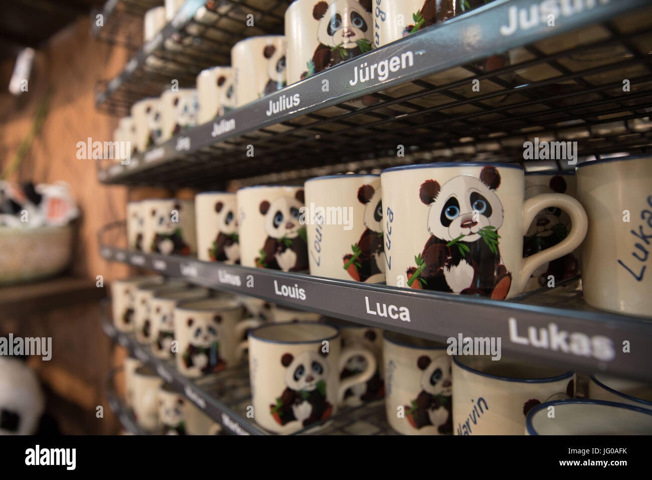 Zoo merchandise hi-res stock photography and images - Alamy