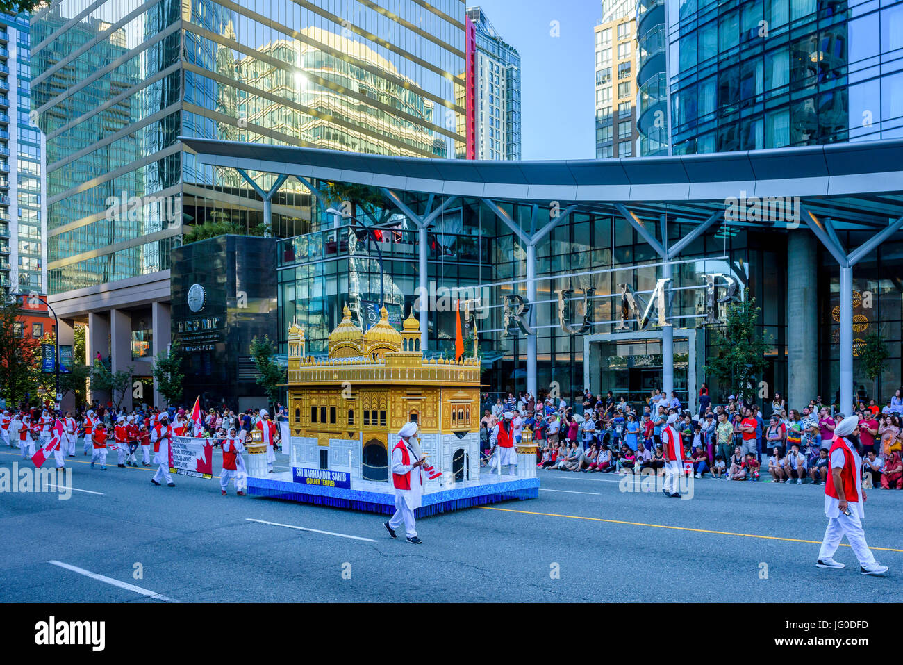 Sikh day parade hi-res stock photography and images - Alamy