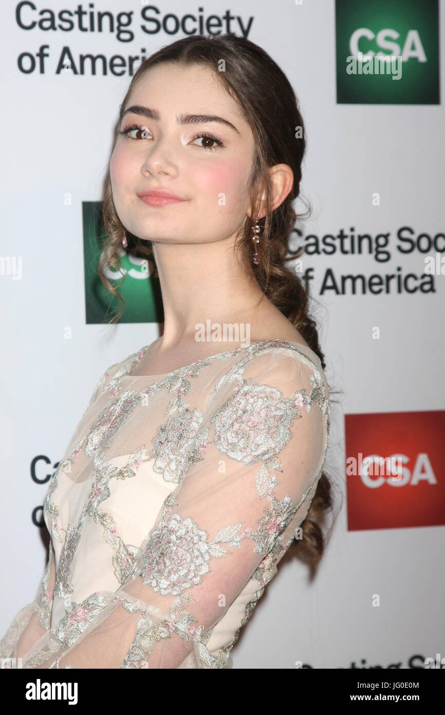 Beverly Hills, CA, USA. 21st Jan, 2016. LOS ANGELES - JAN 21: Emily ...