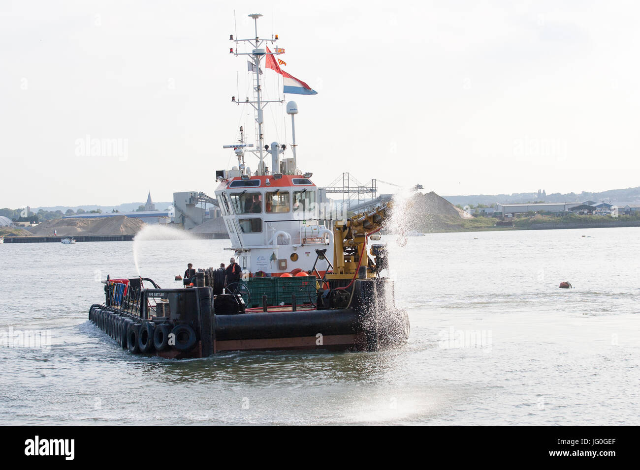 fire rescue ship on river Medway Stock Photo - Alamy