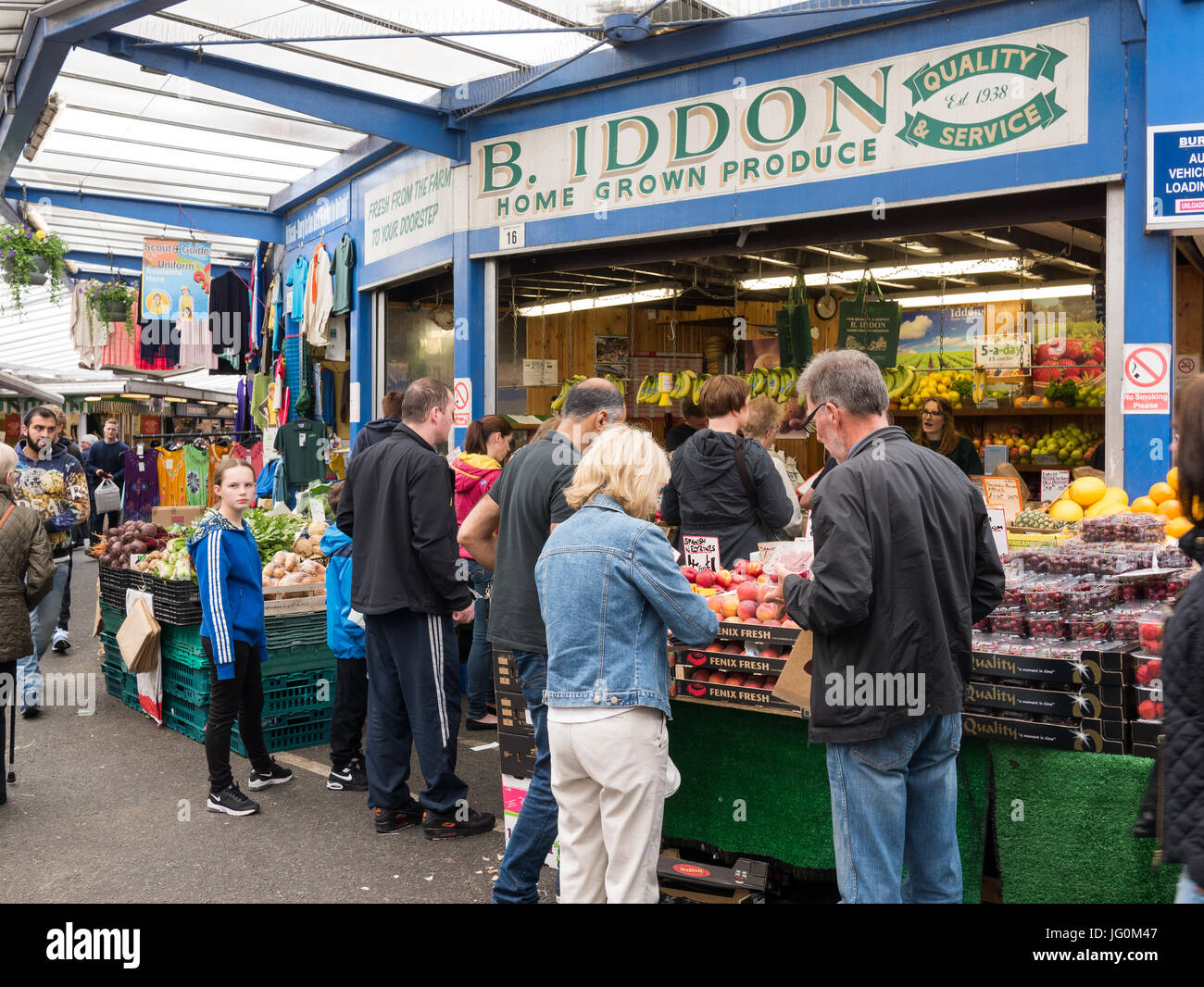Greengrocers stall at Bury Market, Lancashire Stock Photo - Alamy