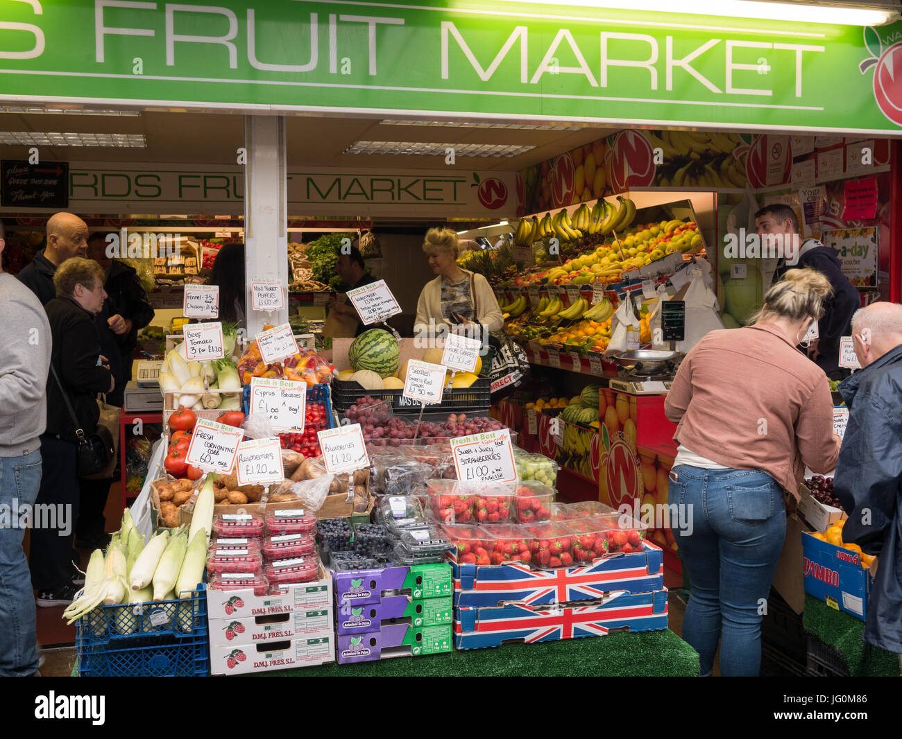 Greengrocers stall at Bury Market, Lancashire Stock Photo - Alamy