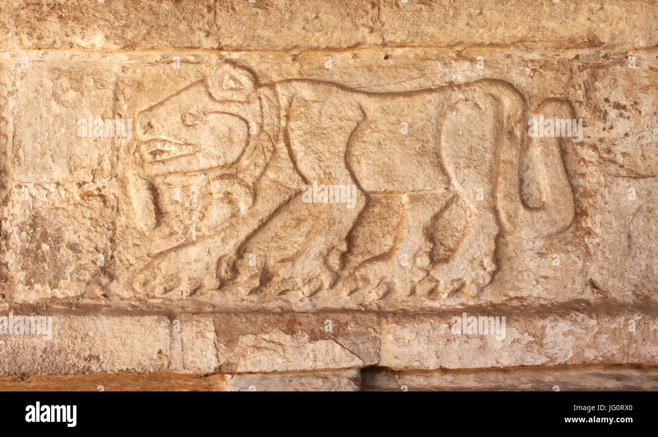 Bas-relief carving of a jaguar, pre-Columbian Maya civilization, Tula ...