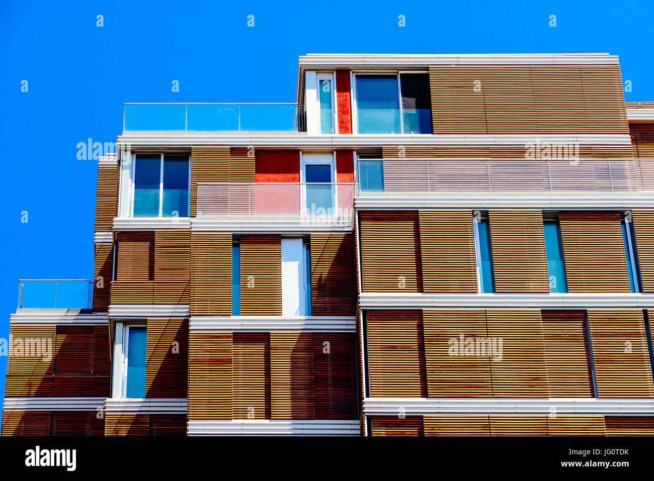 Facade apartment block in hi-res stock photography and images - Alamy