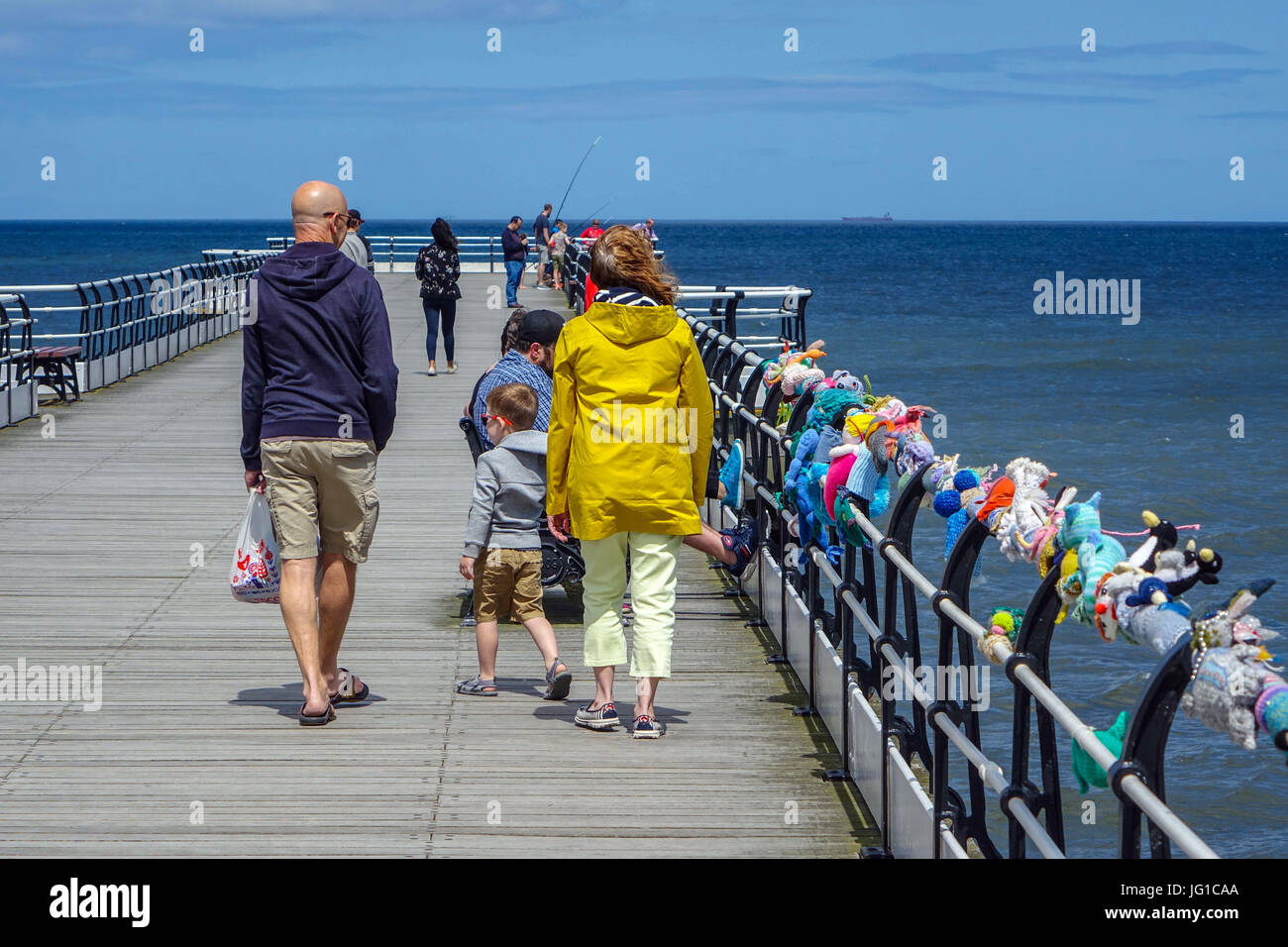 Typical English summer seaside holiday, Saltburn by the Sea, North ...