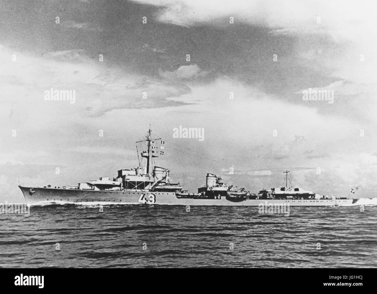 German destroyer Z 21 Wilhelm Heidkamp underway c1939 Stock Photo - Alamy