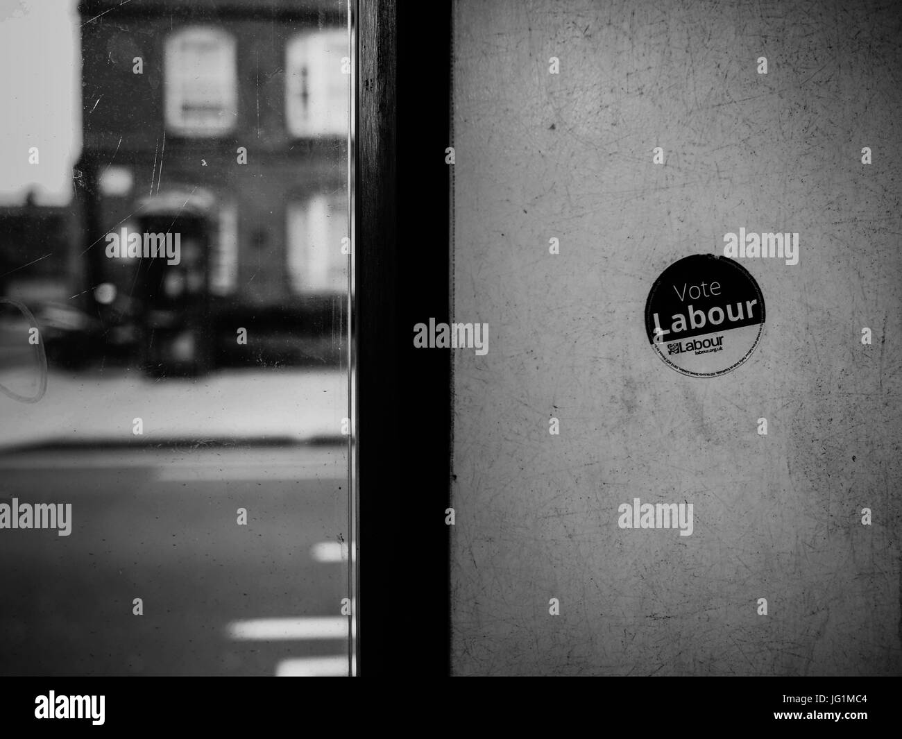 Labour general election campaign bus hi-res stock photography and ...