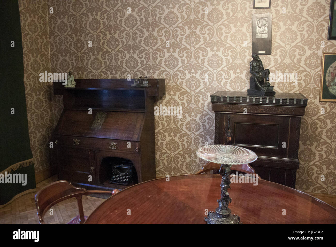 Roth miksa hi-res stock photography and images - Alamy