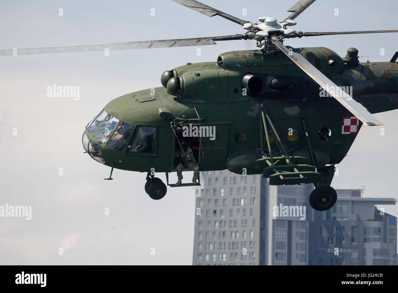 MI 17 helicopter with Polish naval special forces soldiers, Jednostka ...