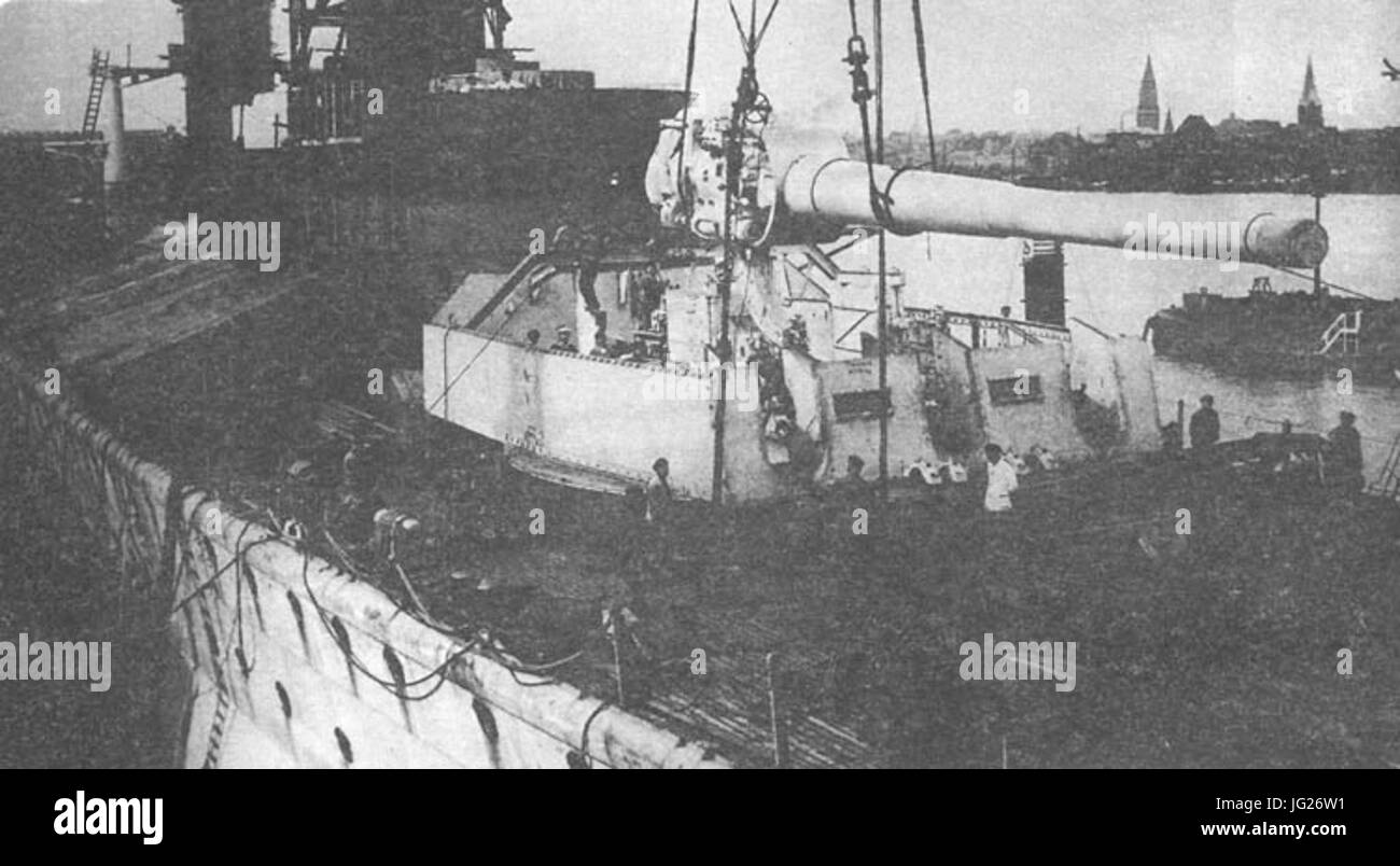 German cruiser graf spee hi-res stock photography and images - Alamy