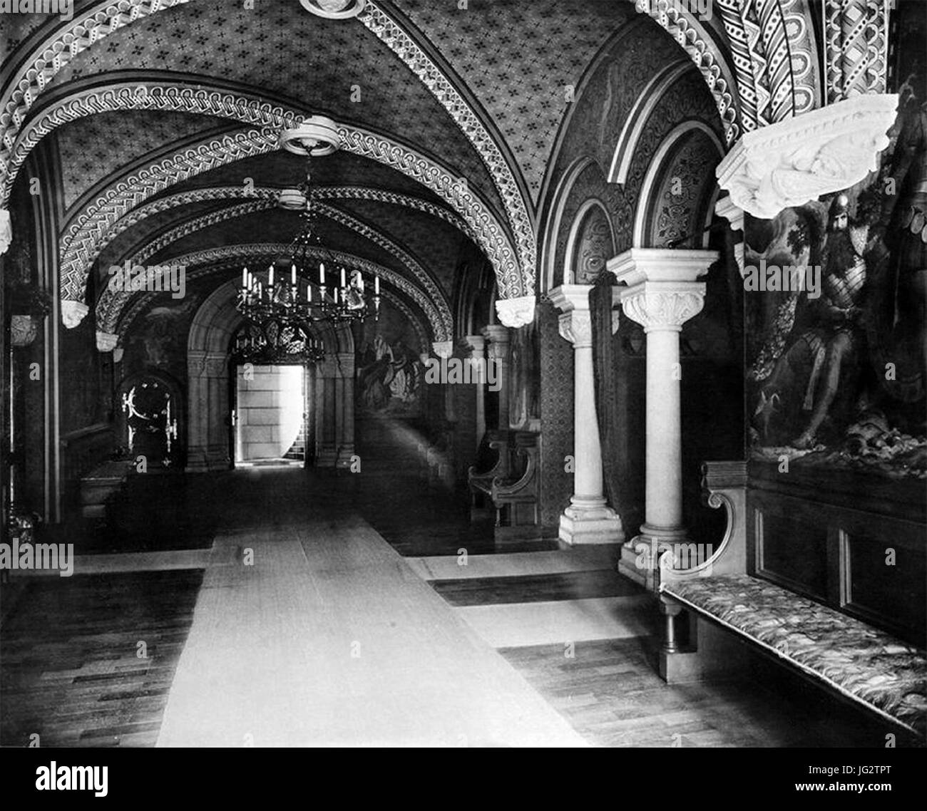 Schloss neuschwanstein castle interior hi-res stock photography and ...