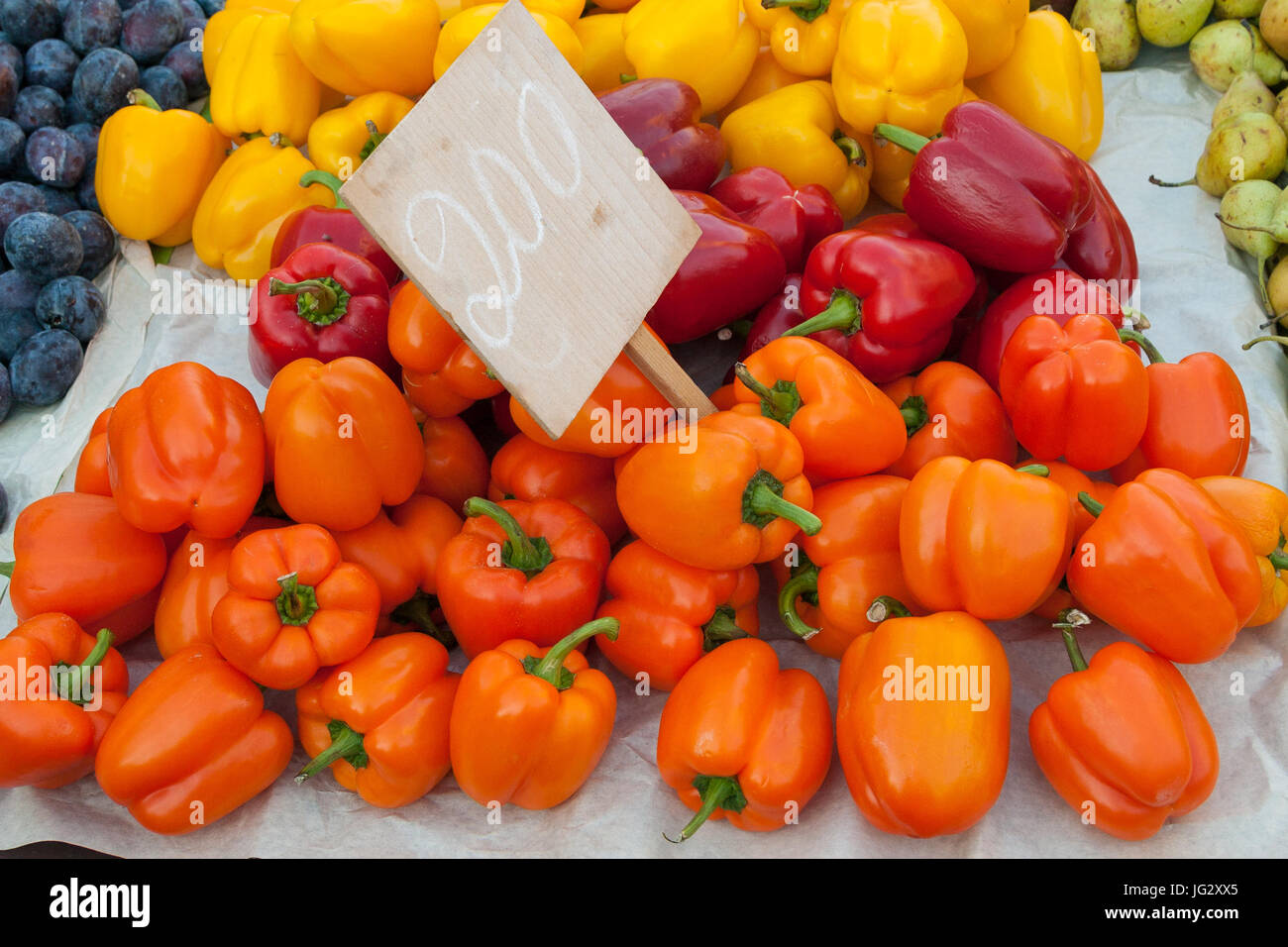 Mini sweet capsicum pepper hi-res stock photography and images - Alamy