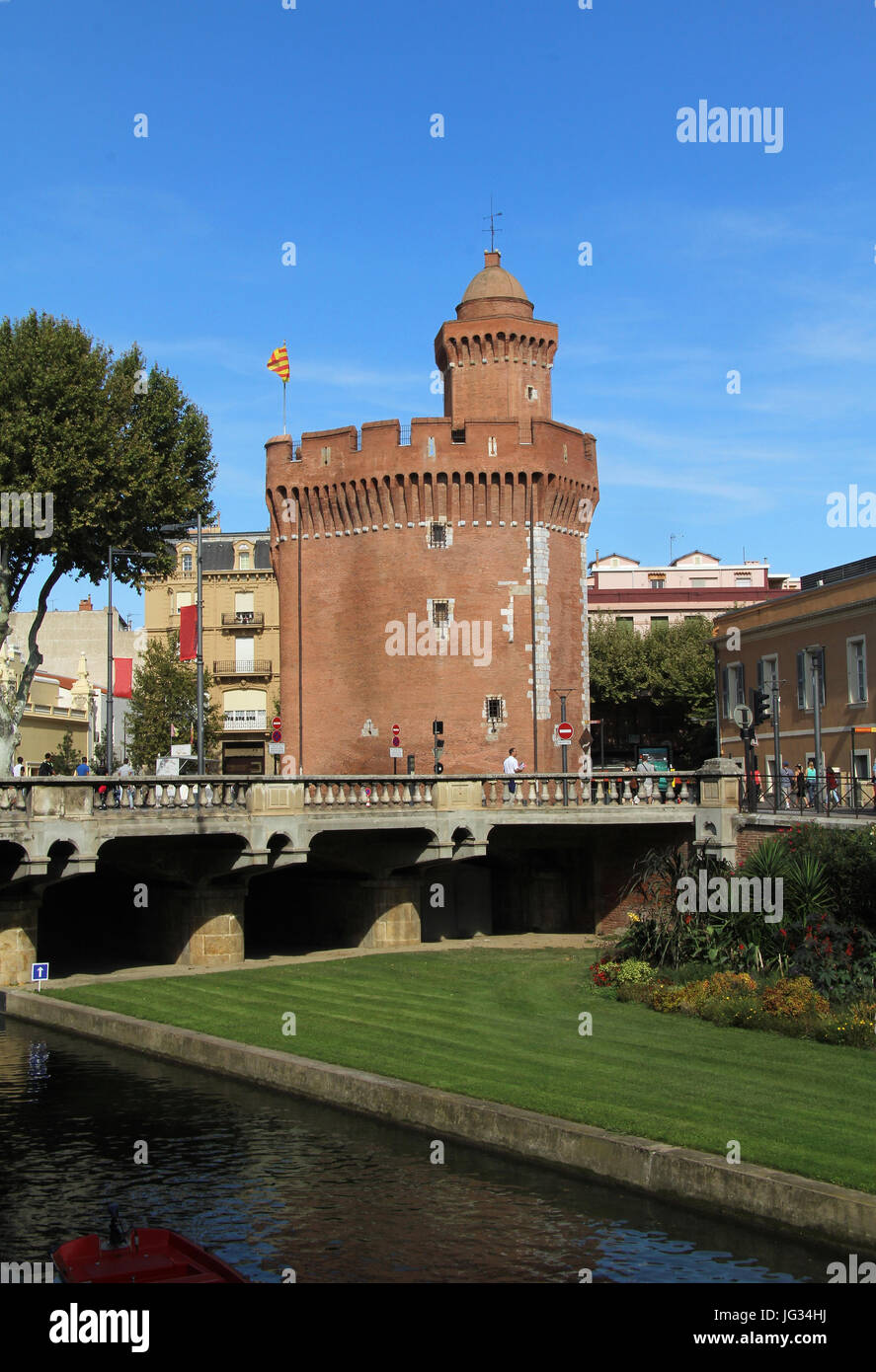 River perpignan hi-res stock photography and images - Alamy