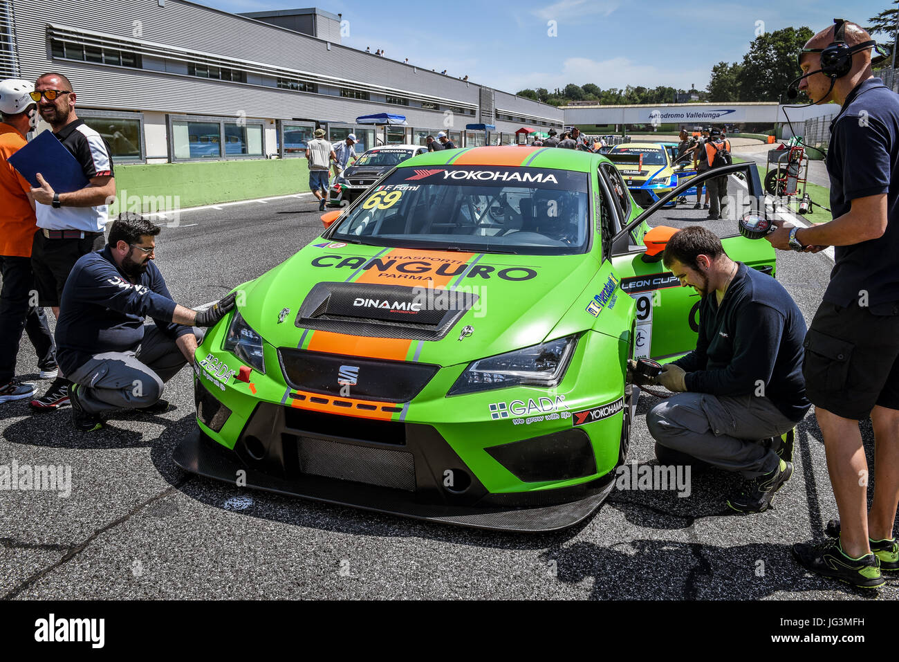 Seat cupra championship hi-res stock photography and images - Alamy