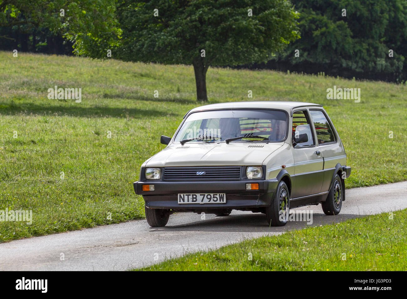 Mini metro 1981 hi-res stock photography and images - Alamy