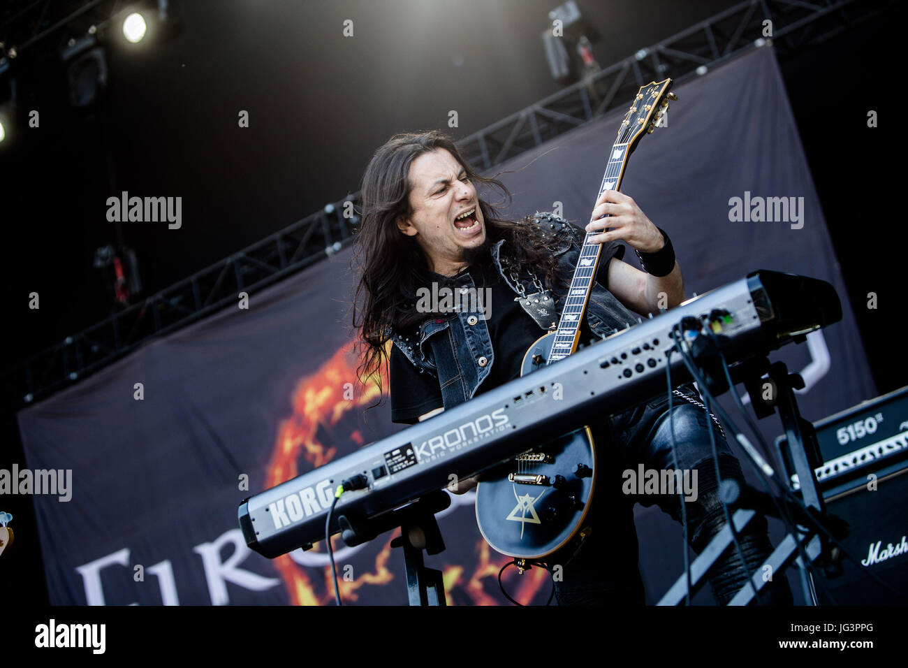 Metal fest hi-res stock photography and images - Alamy
