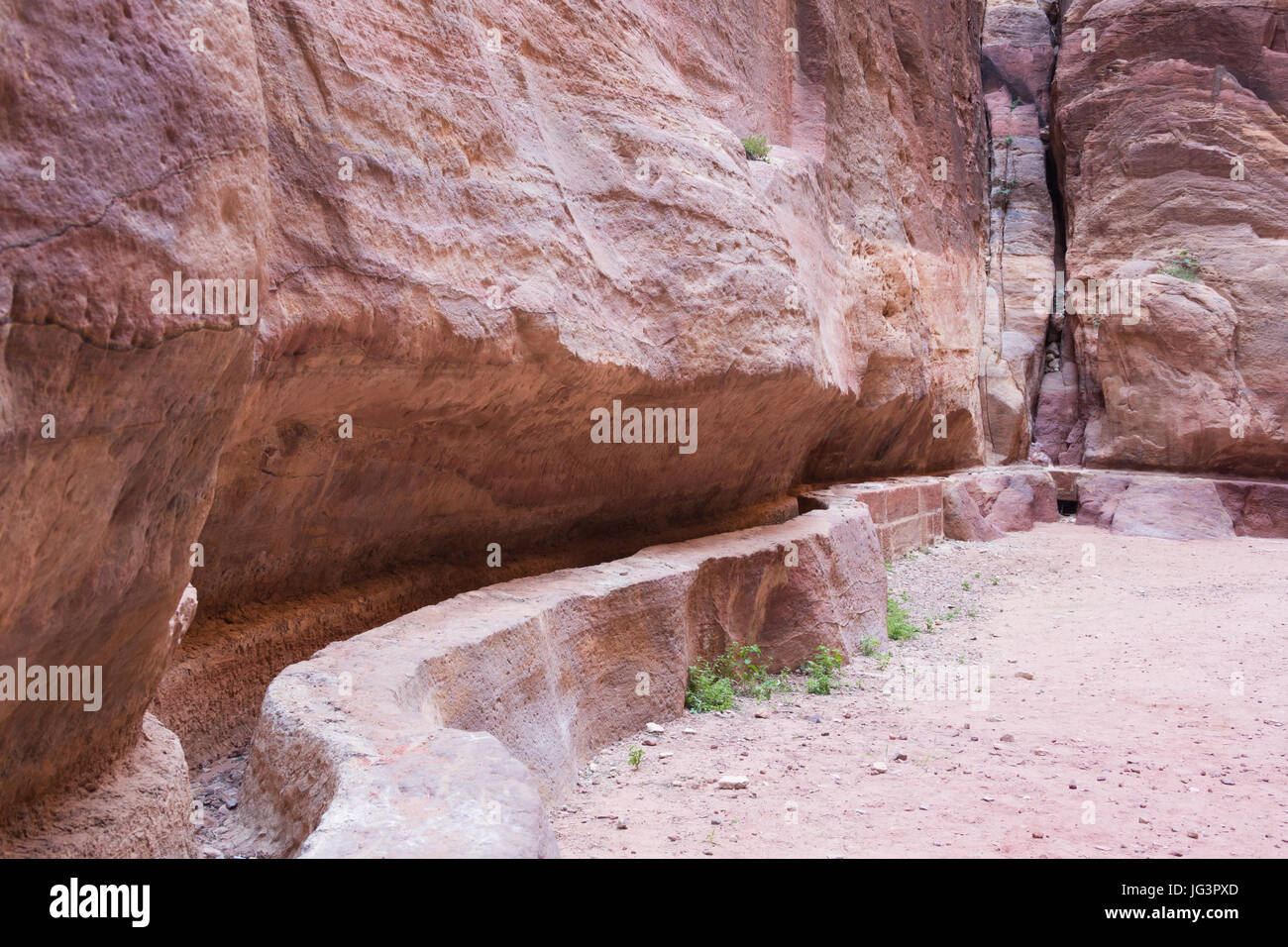 Petra water ancient hi-res stock photography and images - Alamy