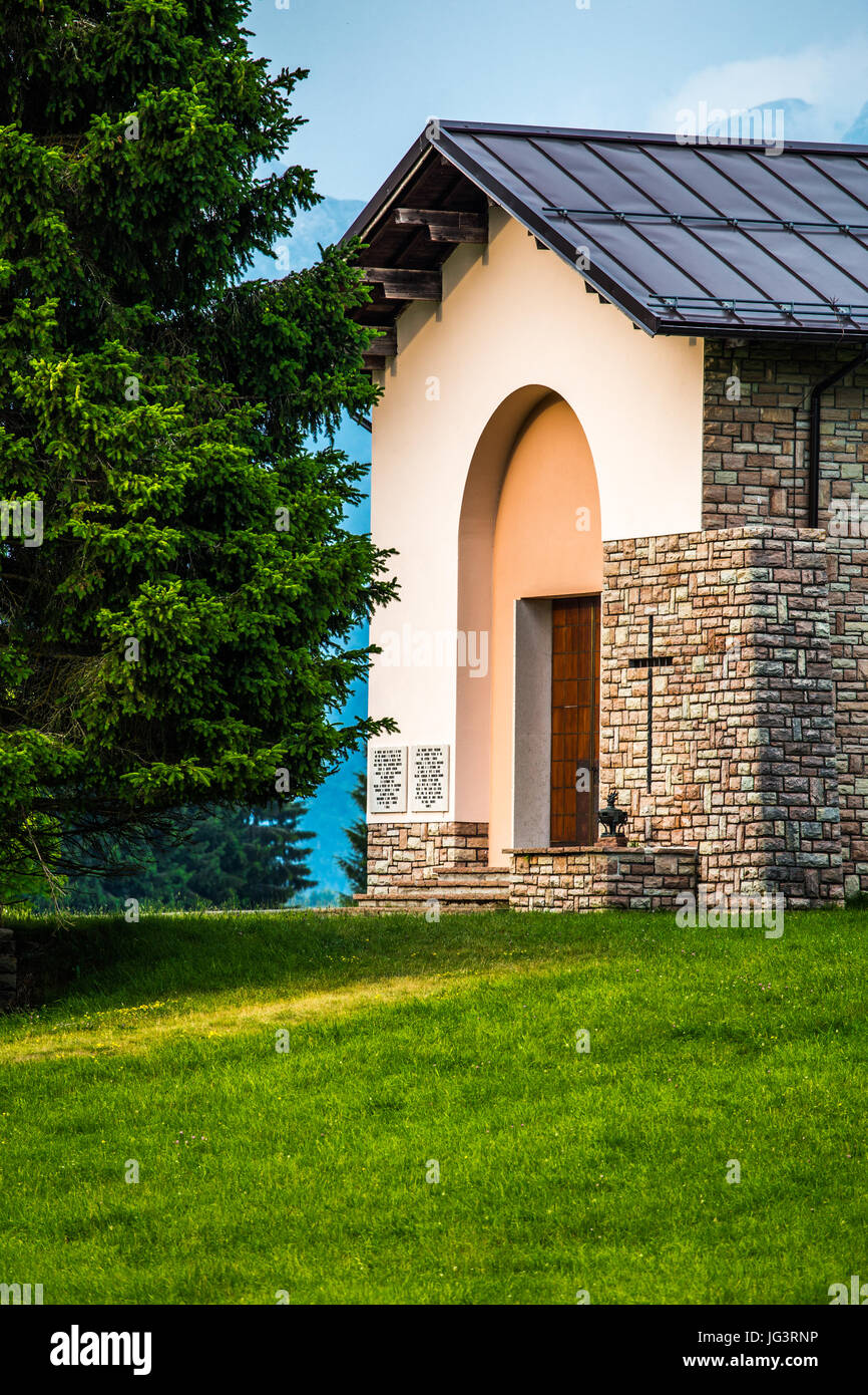 Christian church religious structure hi-res stock photography and ...