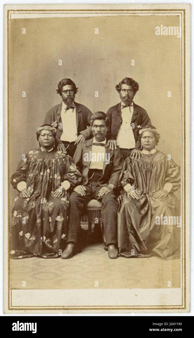 Native Hawaiian group photograph by Henry L. Chase Stock Photo - Alamy