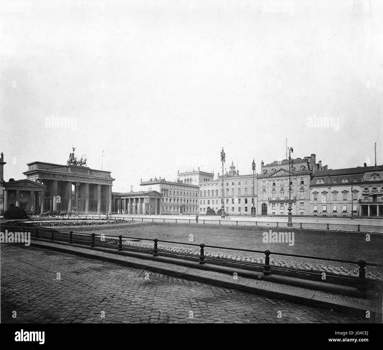Berlin landscape war Black and White Stock Photos & Images - Alamy
