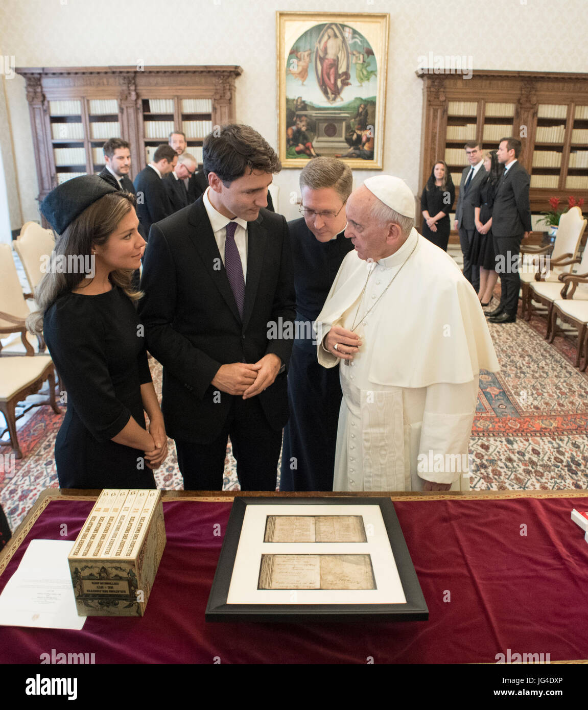 Pope Francis meets with Canada's Prime Minster Justin Trudeau and his ...