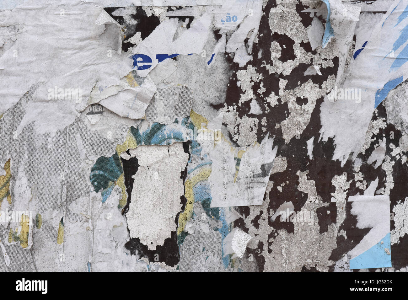 Torn paper on the wall hi-res stock photography and images - Alamy