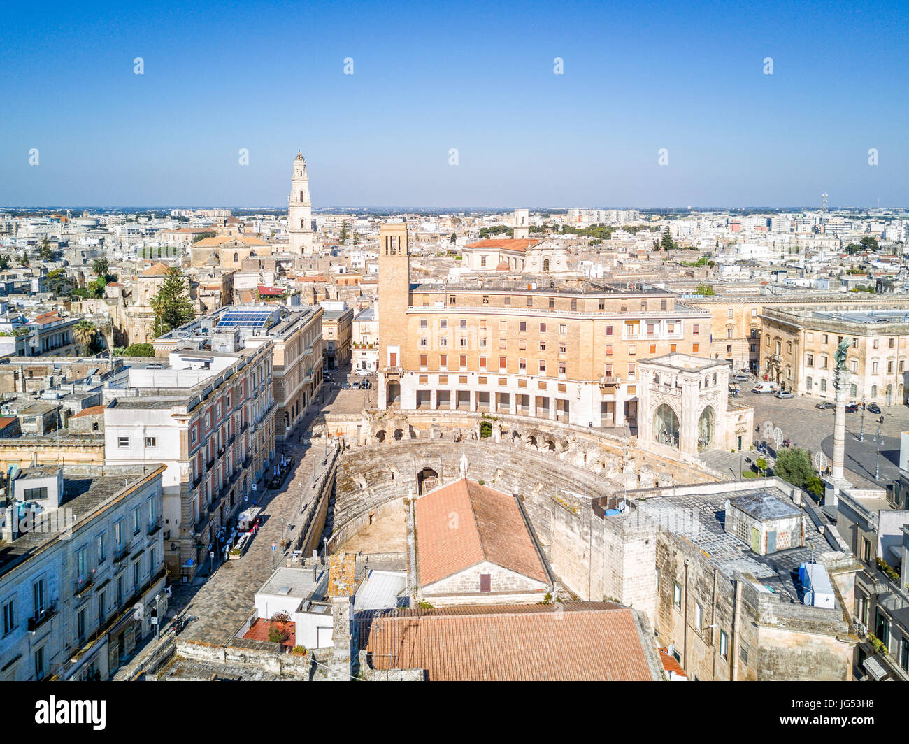 Historic city center of Lecce in Puglia, Italy Stock Photo - Alamy