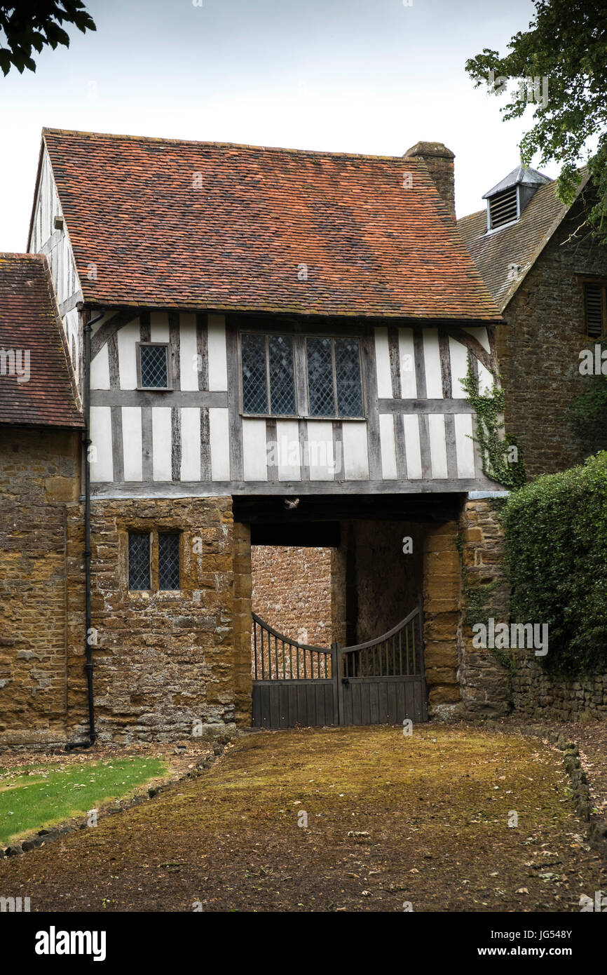 The gatehouse in Ashby St Ledgers to the house where Robert Cateby, one ...