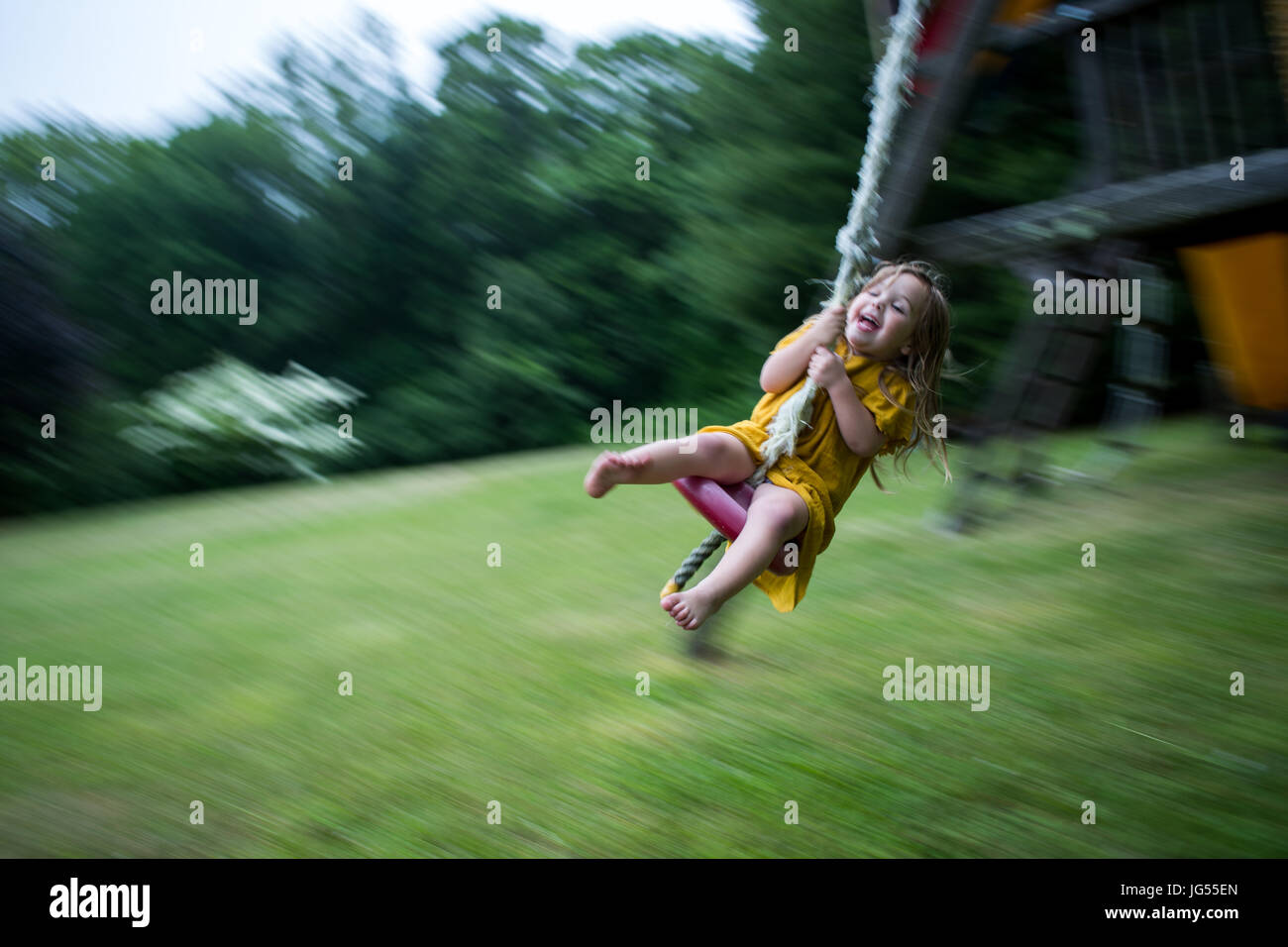 Kids jumping rope hi-res stock photography and images - Alamy