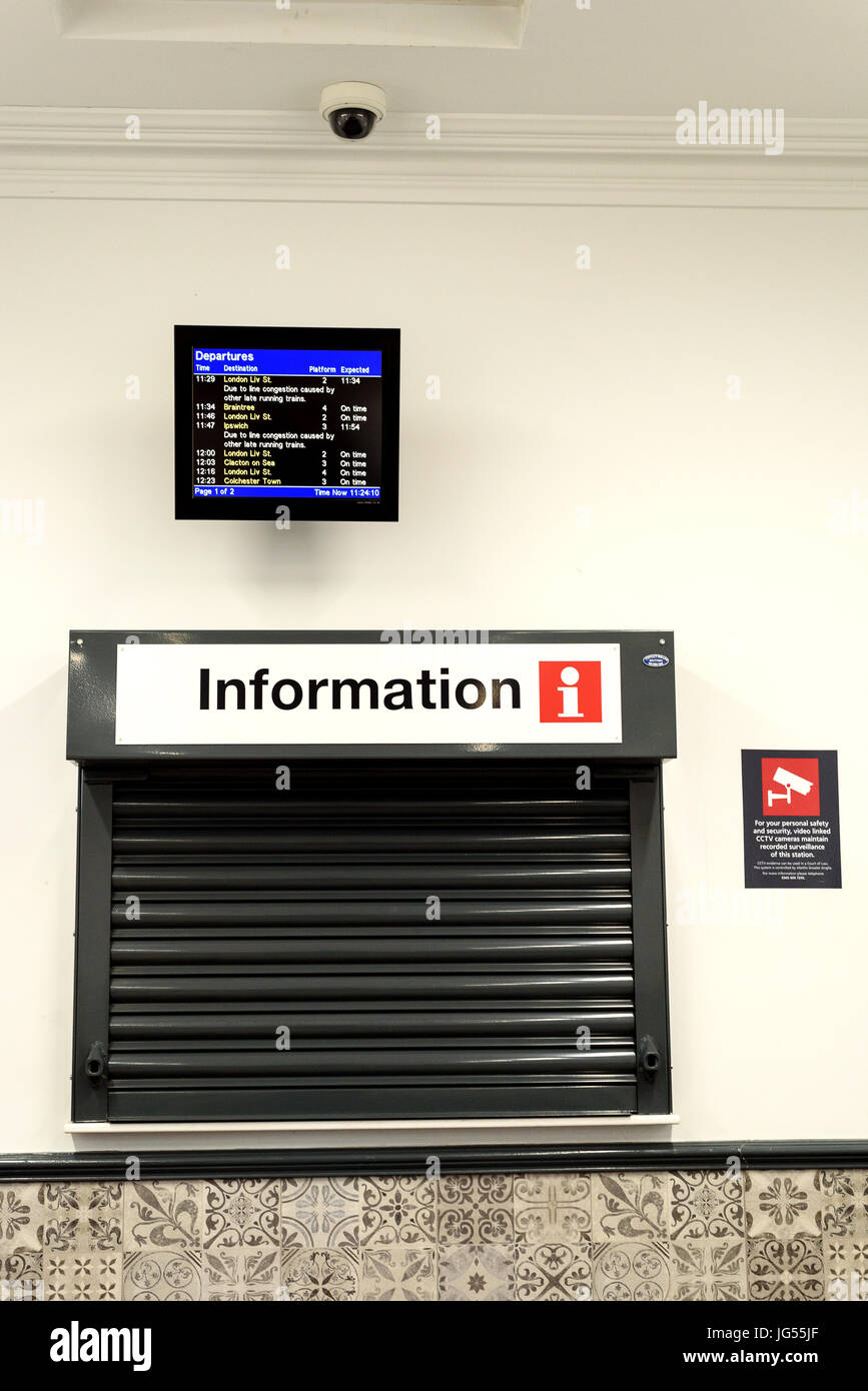 Tourism information desk hi-res stock photography and images - Alamy